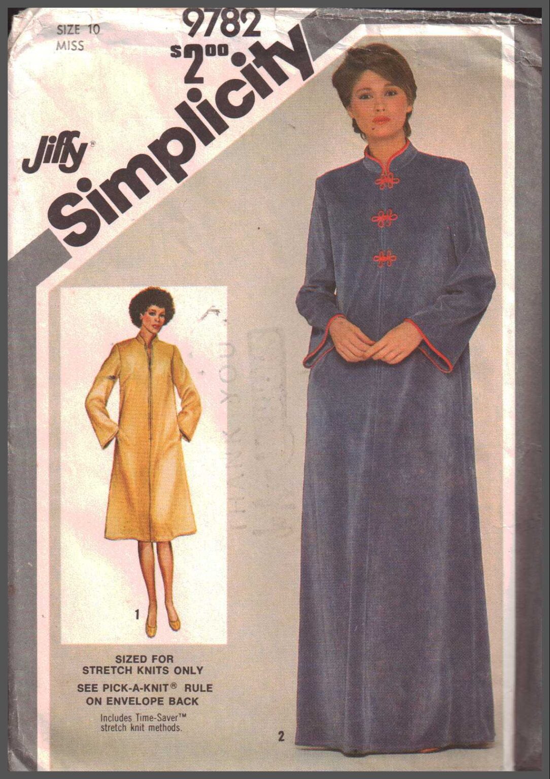 Simplicity 9782 Robe Size: 10 or 18-20 Uncut Sewing Pattern